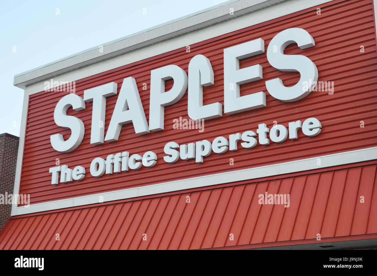 Staples family hi-res stock photography and images - Alamy