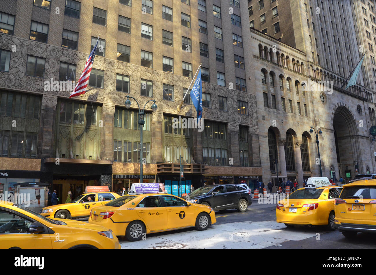 Chanin building art deco hi-res stock photography and images - Alamy