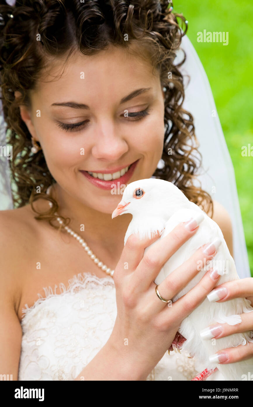 Pigeon on humans head hi-res stock photography and images - Alamy