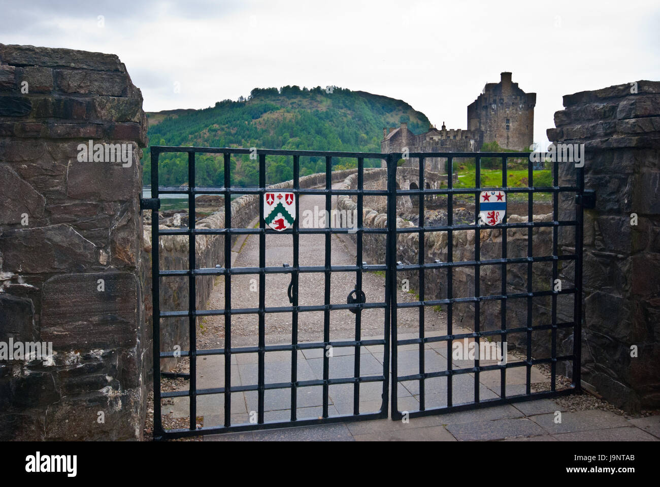 house, building, tower, monument, famous, stone, bridge, cloudy ...