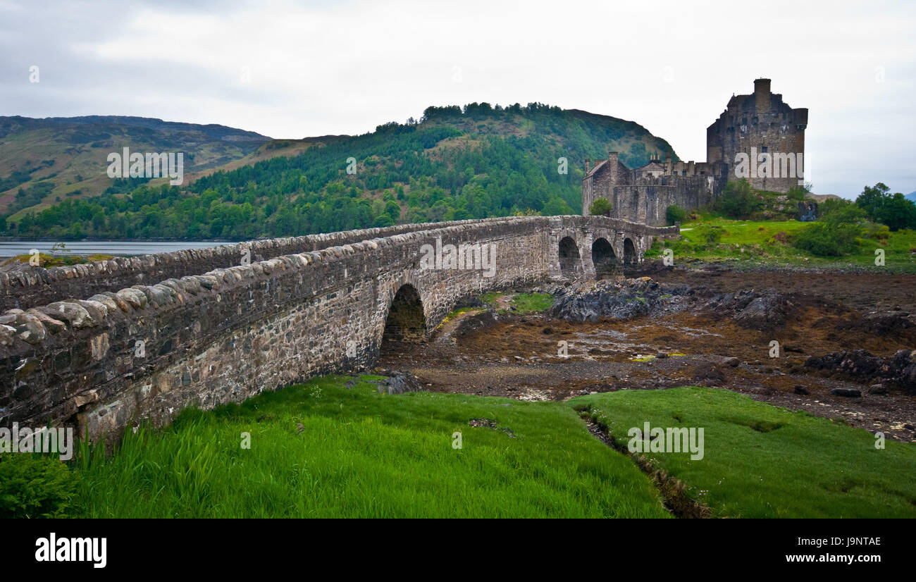 house, building, tower, monument, famous, stone, bridge, cloudy ...