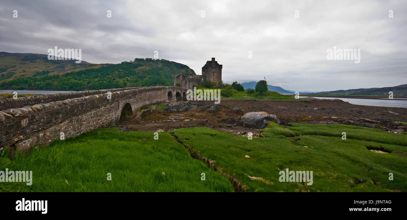 house, building, tower, monument, famous, stone, bridge, cloudy ...