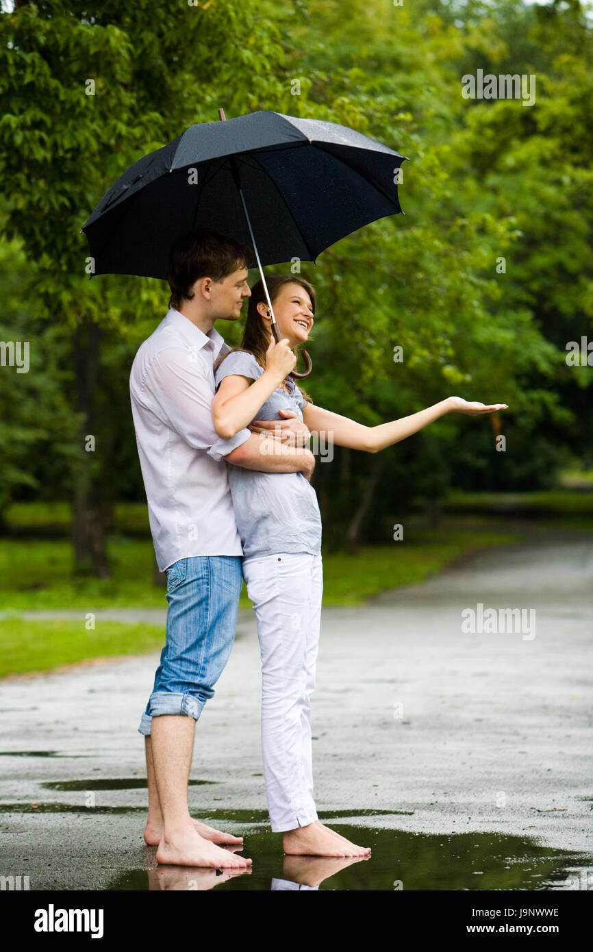 guy, woman, wait, waiting, humans, human beings, people, folk, persons ...