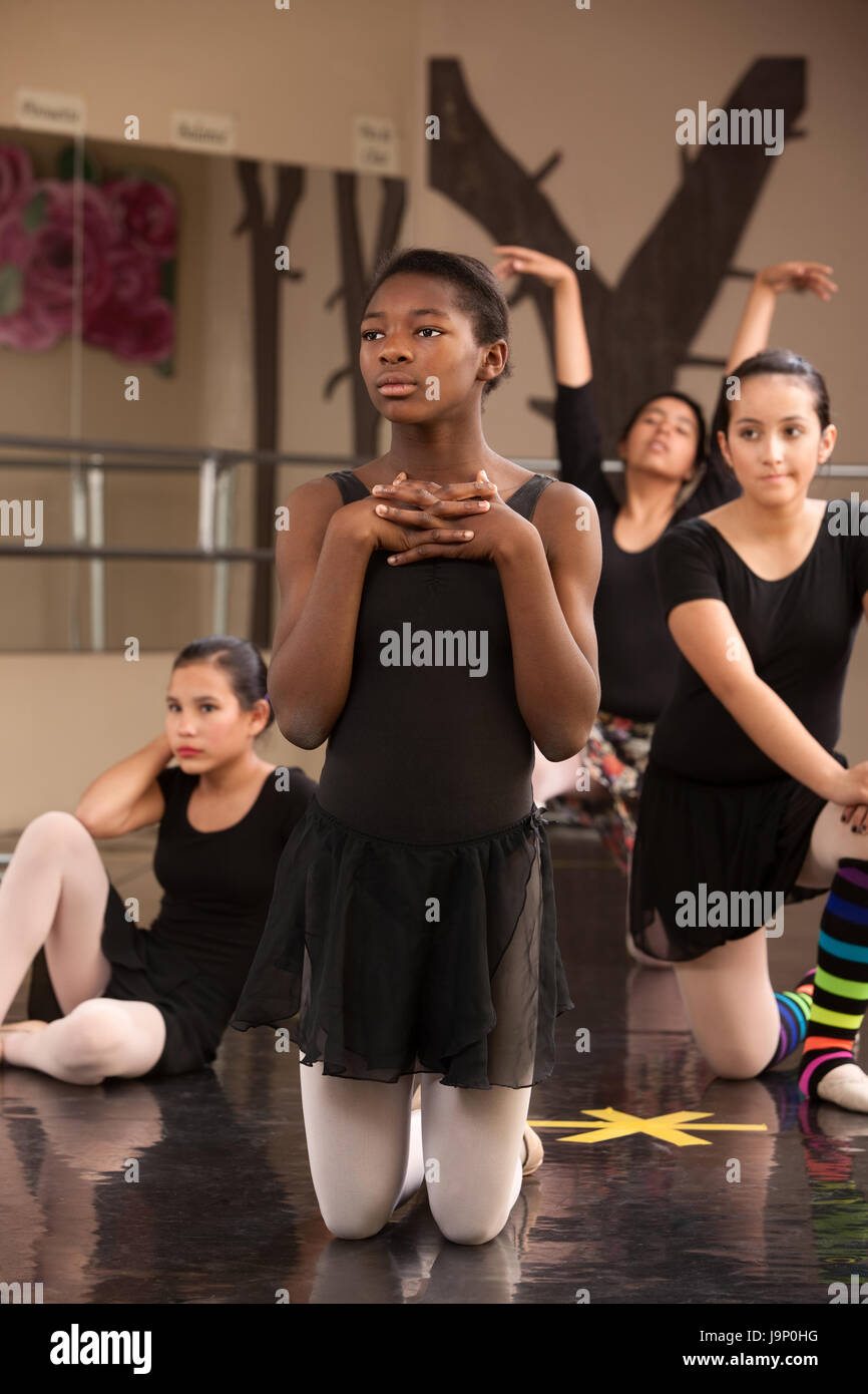 African possession dance hi-res stock photography and images - Alamy