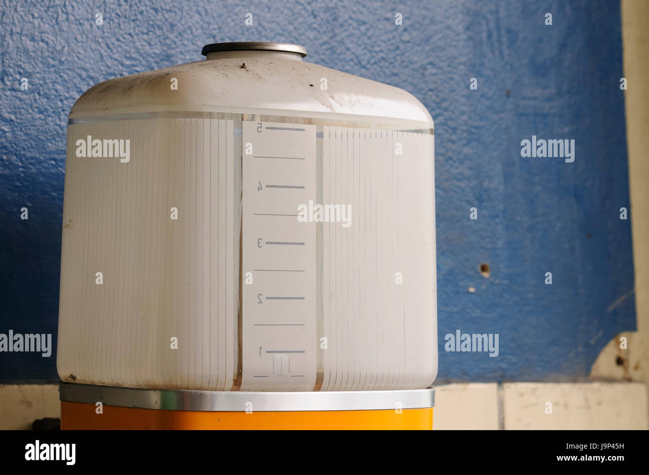 cold, inoperative, tap, retro, warm, old, cold, inoperative, soils, tap ...