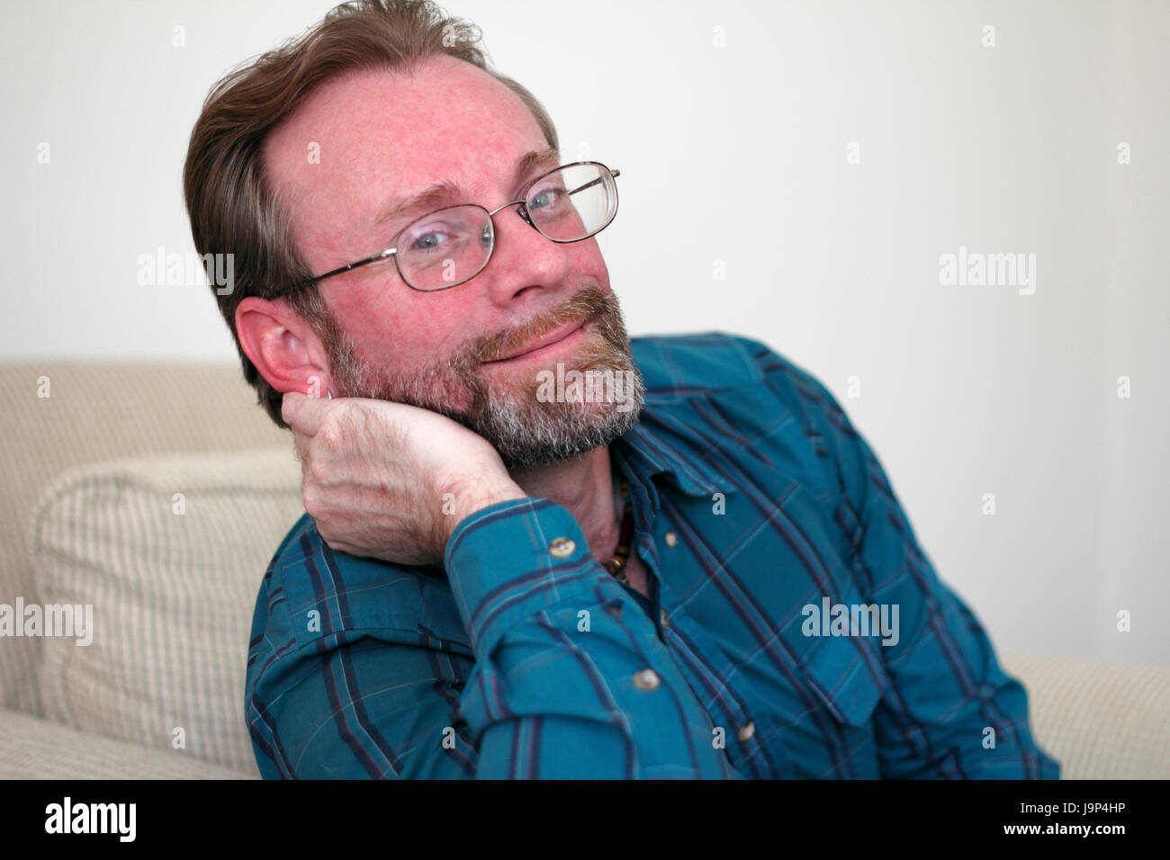 hand, face, look, glancing, see, view, looking, peeking, looking at ...