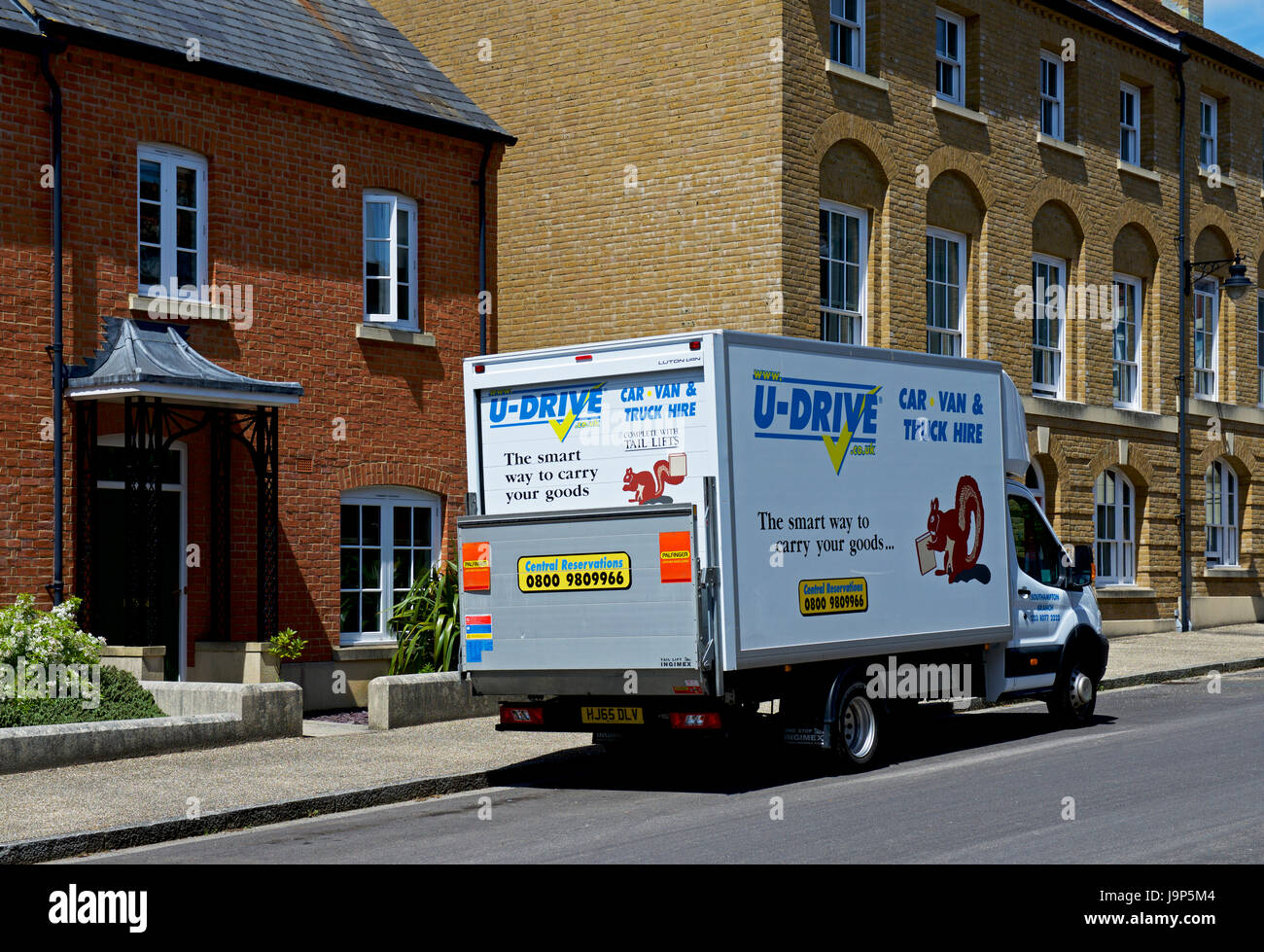 Removal Van High Resolution Stock Photography and Images - Alamy