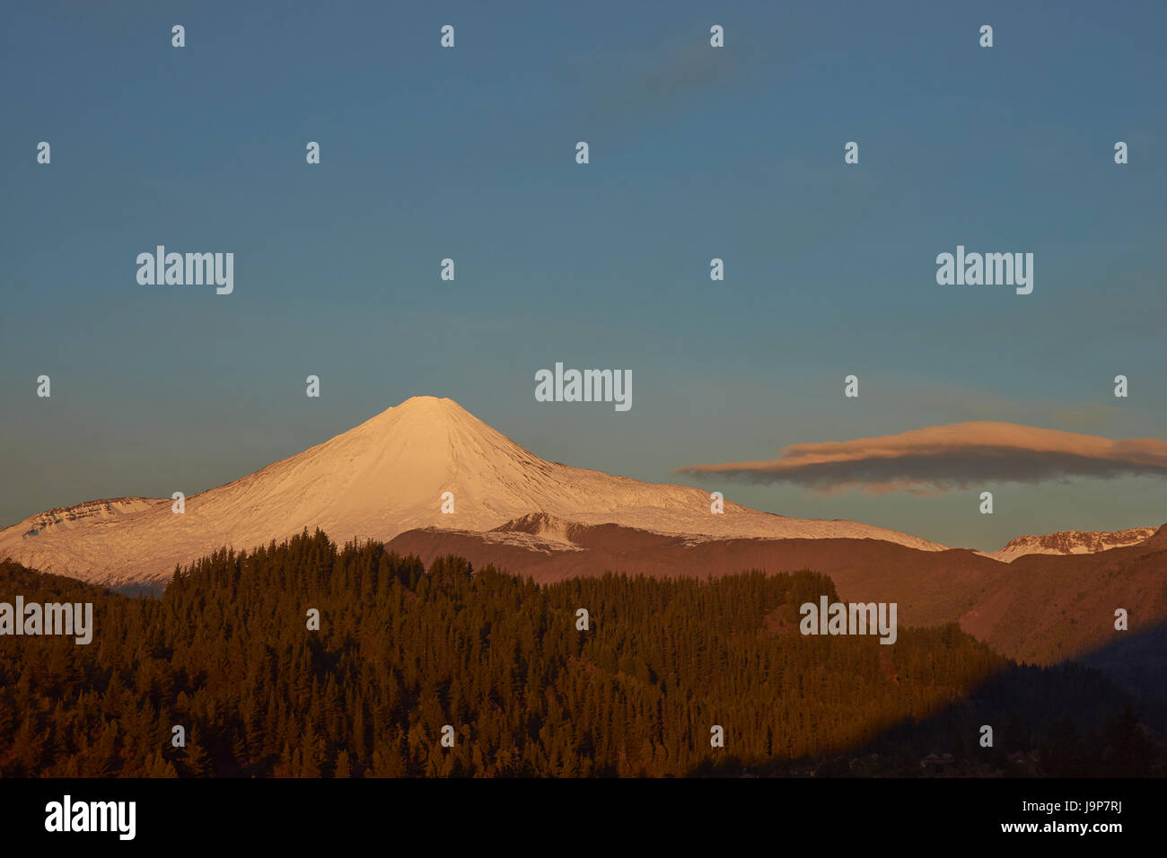 Volcan antuco hi-res stock photography and images - Alamy