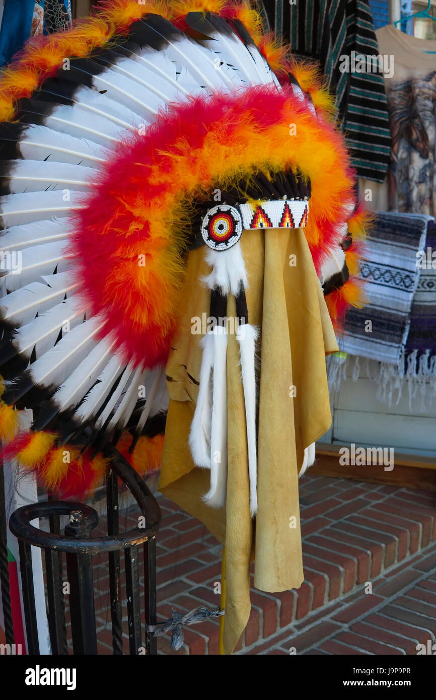 Native American Indian Chief Headdress Stock Photos & Native American ...