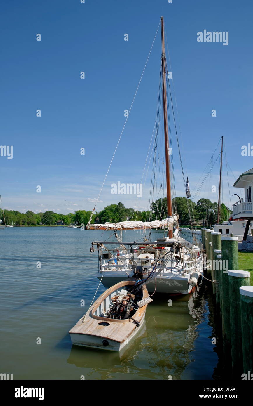 Chesapeake Bay Maryland Skipjack Stock Photos & Chesapeake Bay Maryland ...