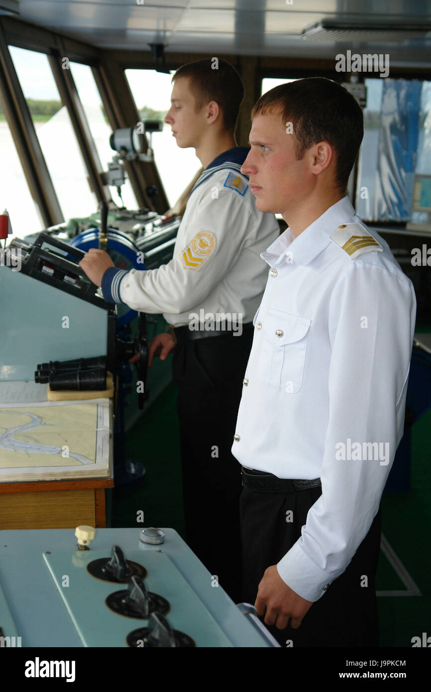 Bridge crew hi-res stock photography and images - Alamy