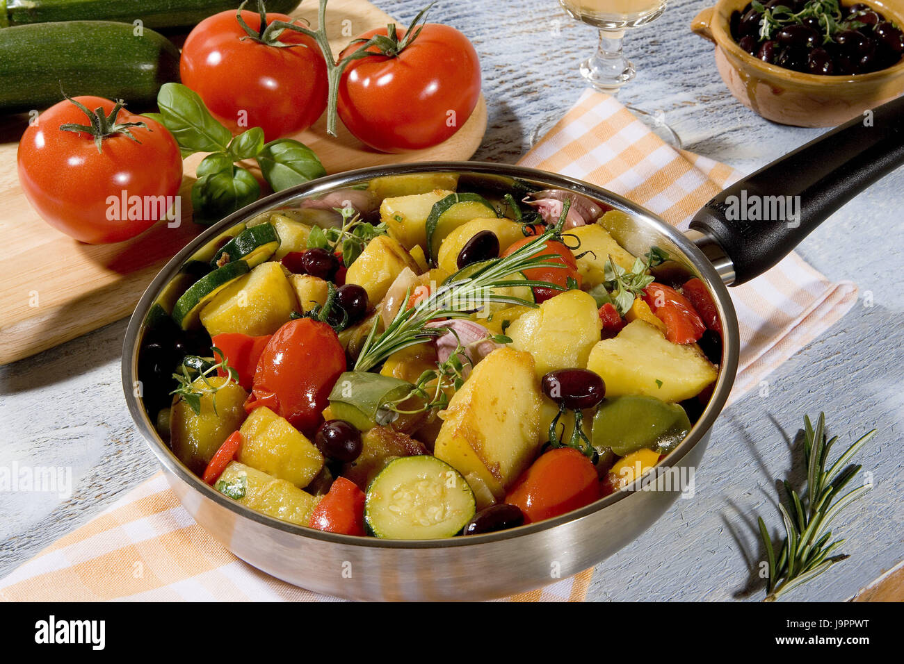 Vegetable frying pan,frying pan,dish,braised vegetables,vegetable dish ...