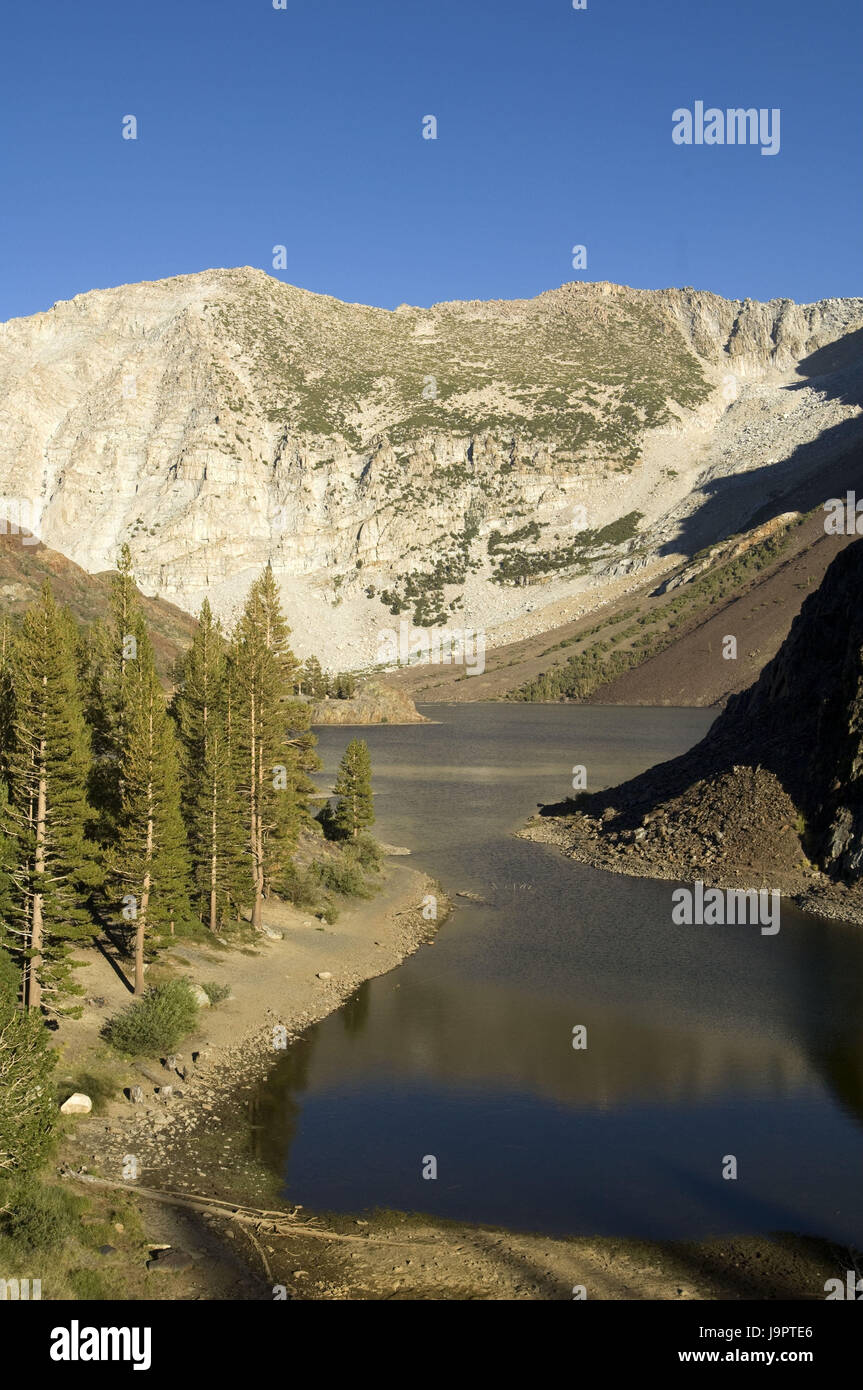 Yosemite ellery lake mountains hi-res stock photography and images - Alamy