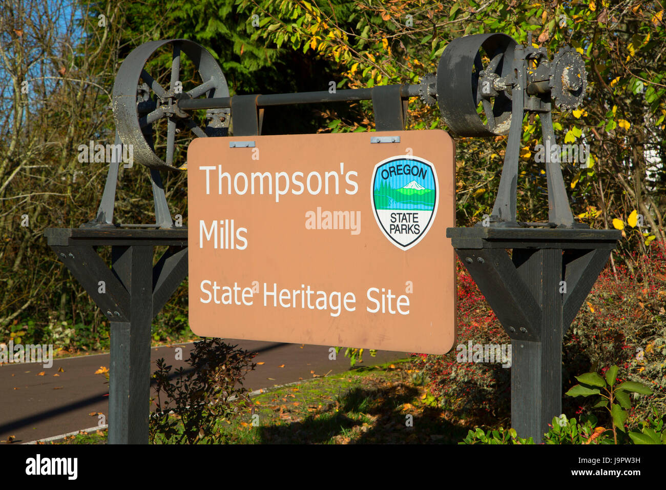 Entrance sign, Thompson's Mills State Park, Oregon Stock Photo - Alamy