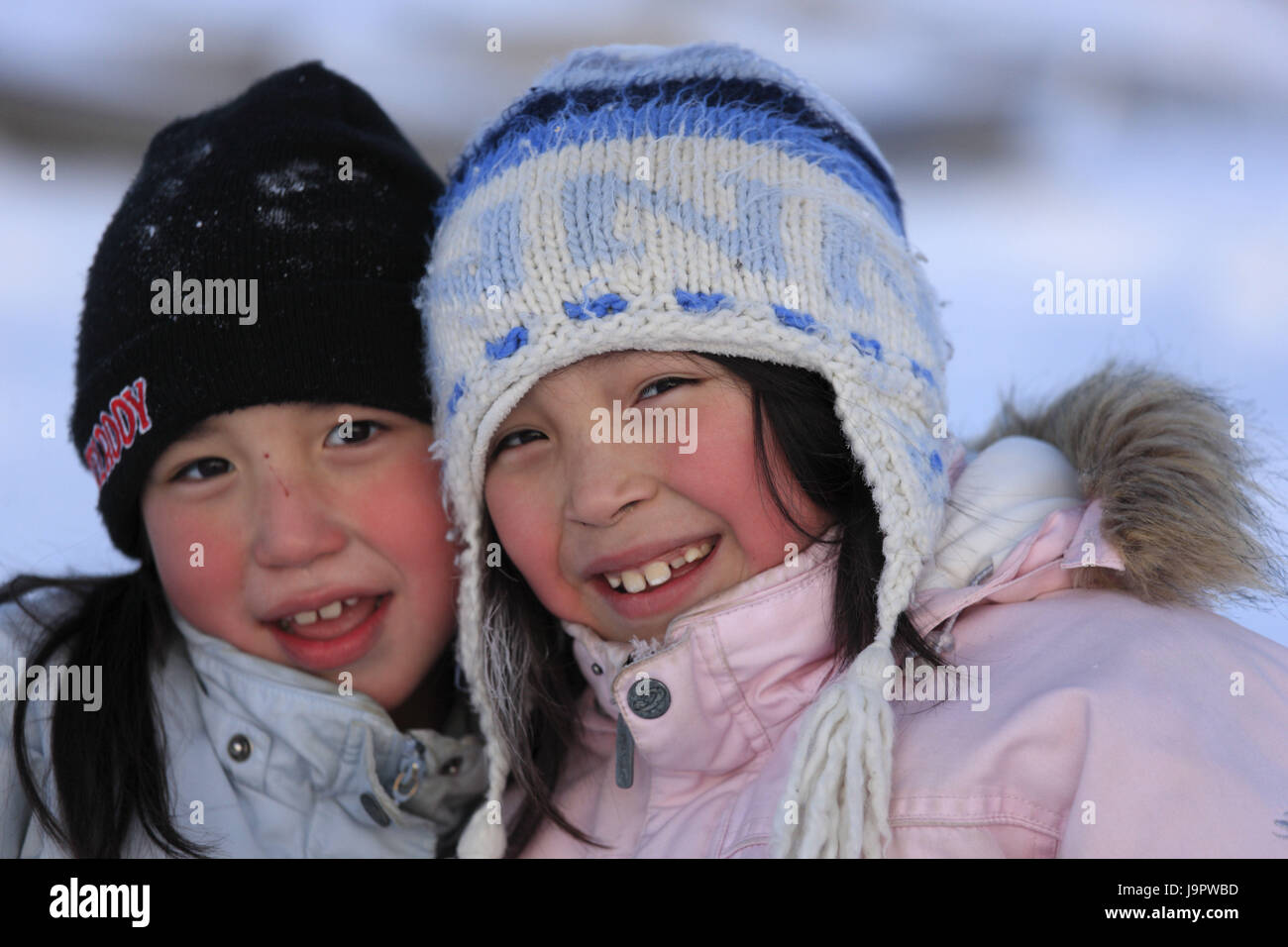 Inuit girls hi-res stock photography and images - Alamy