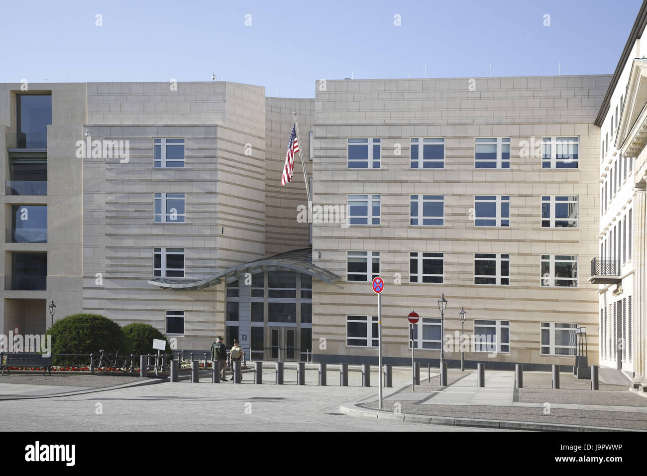 Embassy of the united states of america hi-res stock photography and ...
