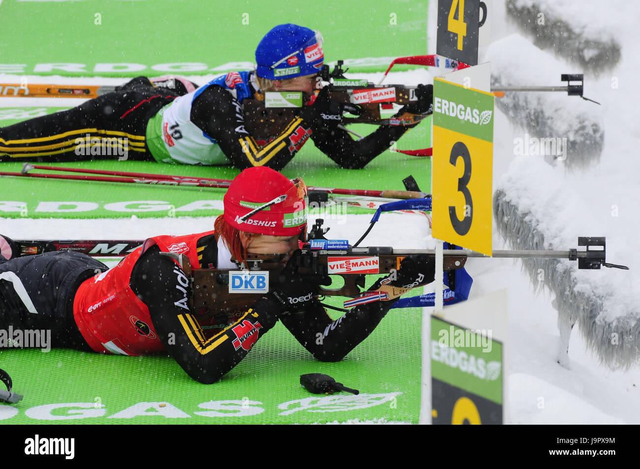 Biathlon,event,Liegendschießen,Kati Wilhelm,Martina baker Stock Photo ...