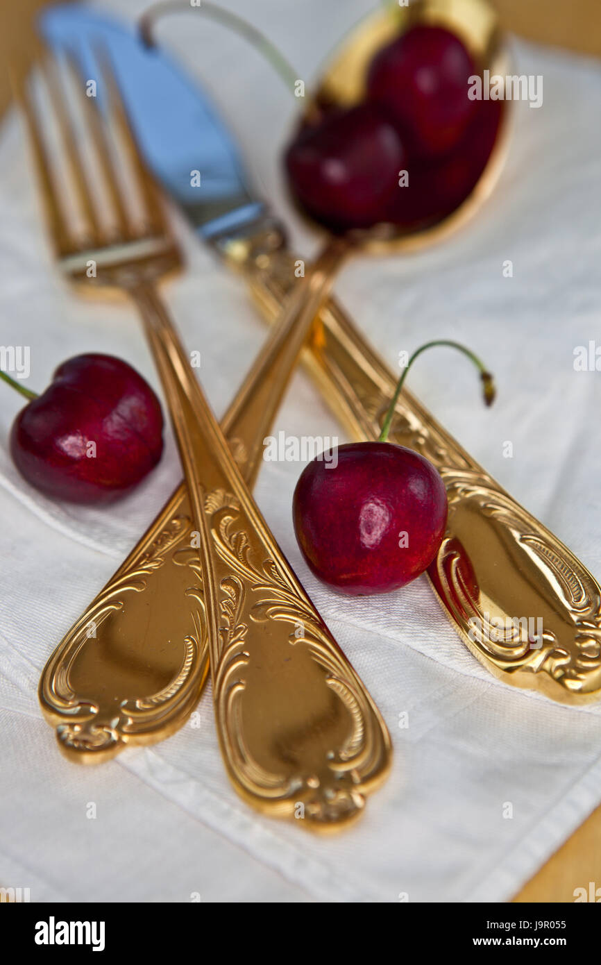 Cutlery golden spoon hi-res stock photography and images - Alamy
