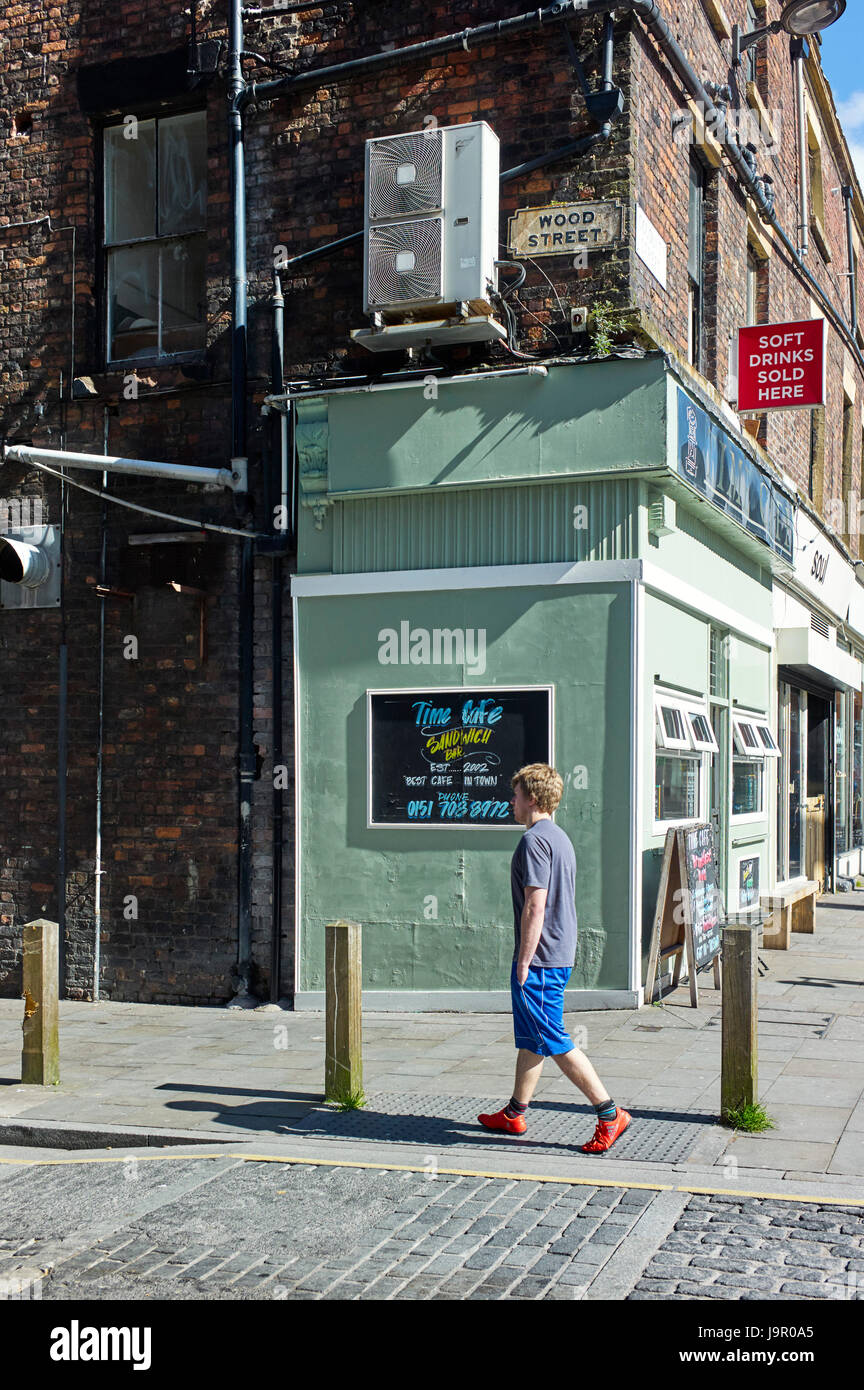 Wood Street in Bold Street area of Liverpool Stock Photo - Alamy