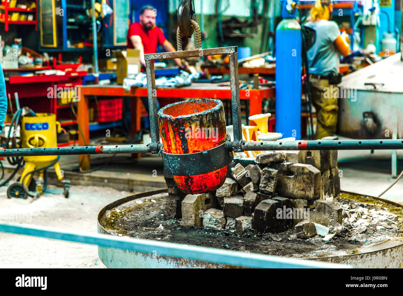 Foundry workshop hi-res stock photography and images - Alamy