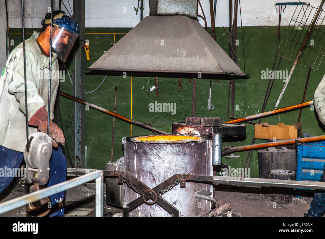 Foundry workshop hi-res stock photography and images - Alamy