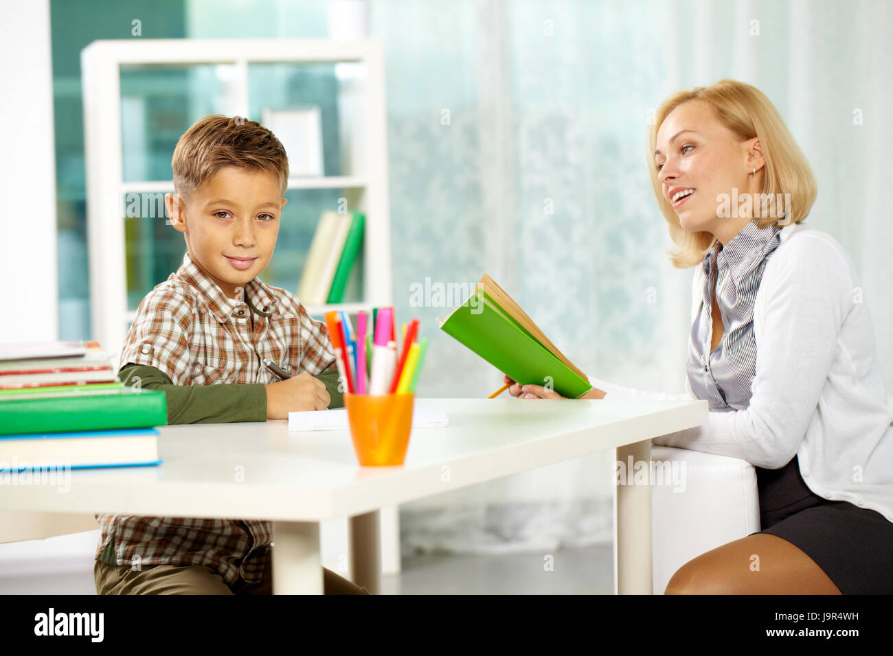 woman, private, study, humans, human beings, people, folk, persons ...