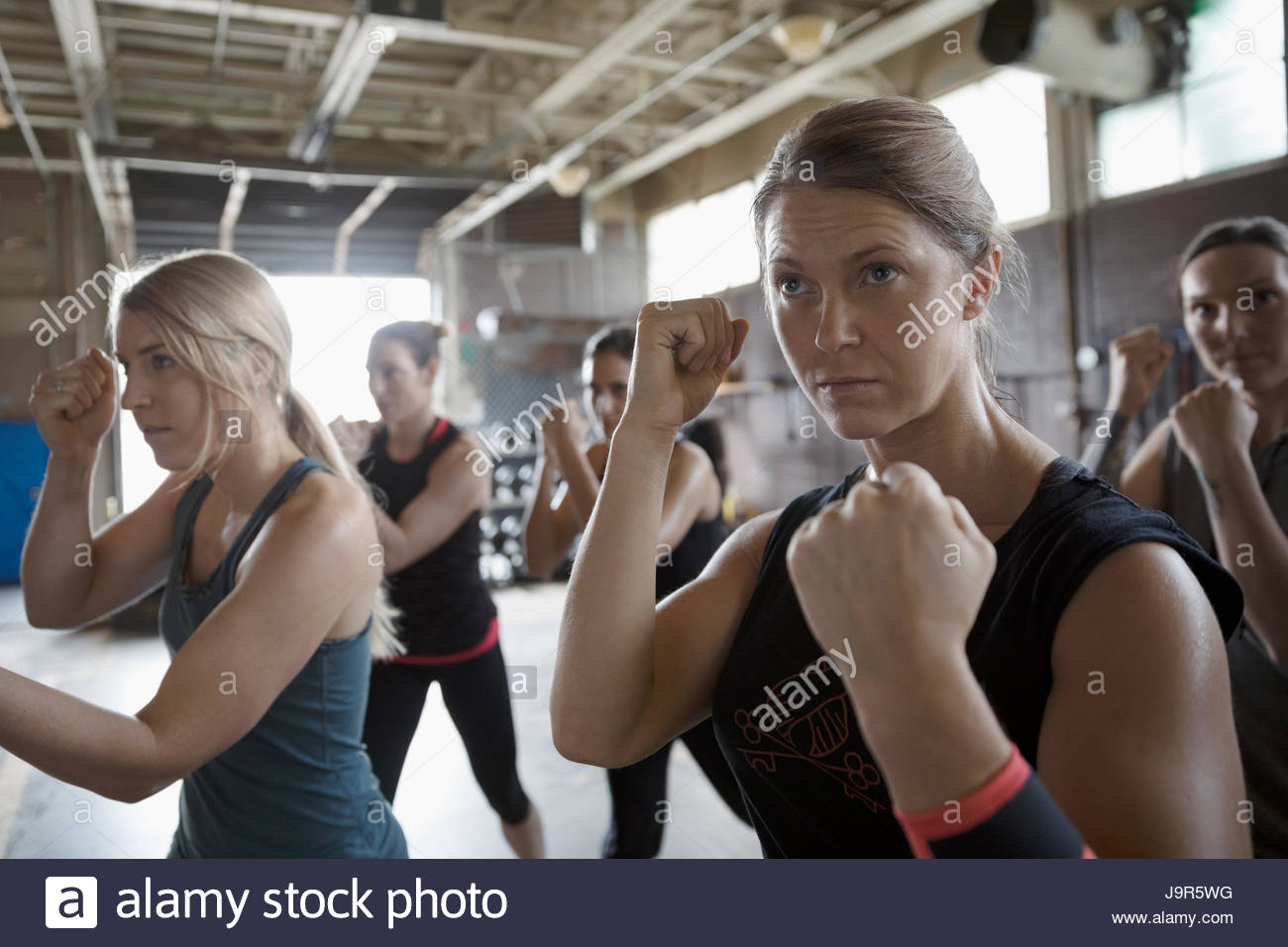Fighting strong hi-res stock photography and images - Alamy