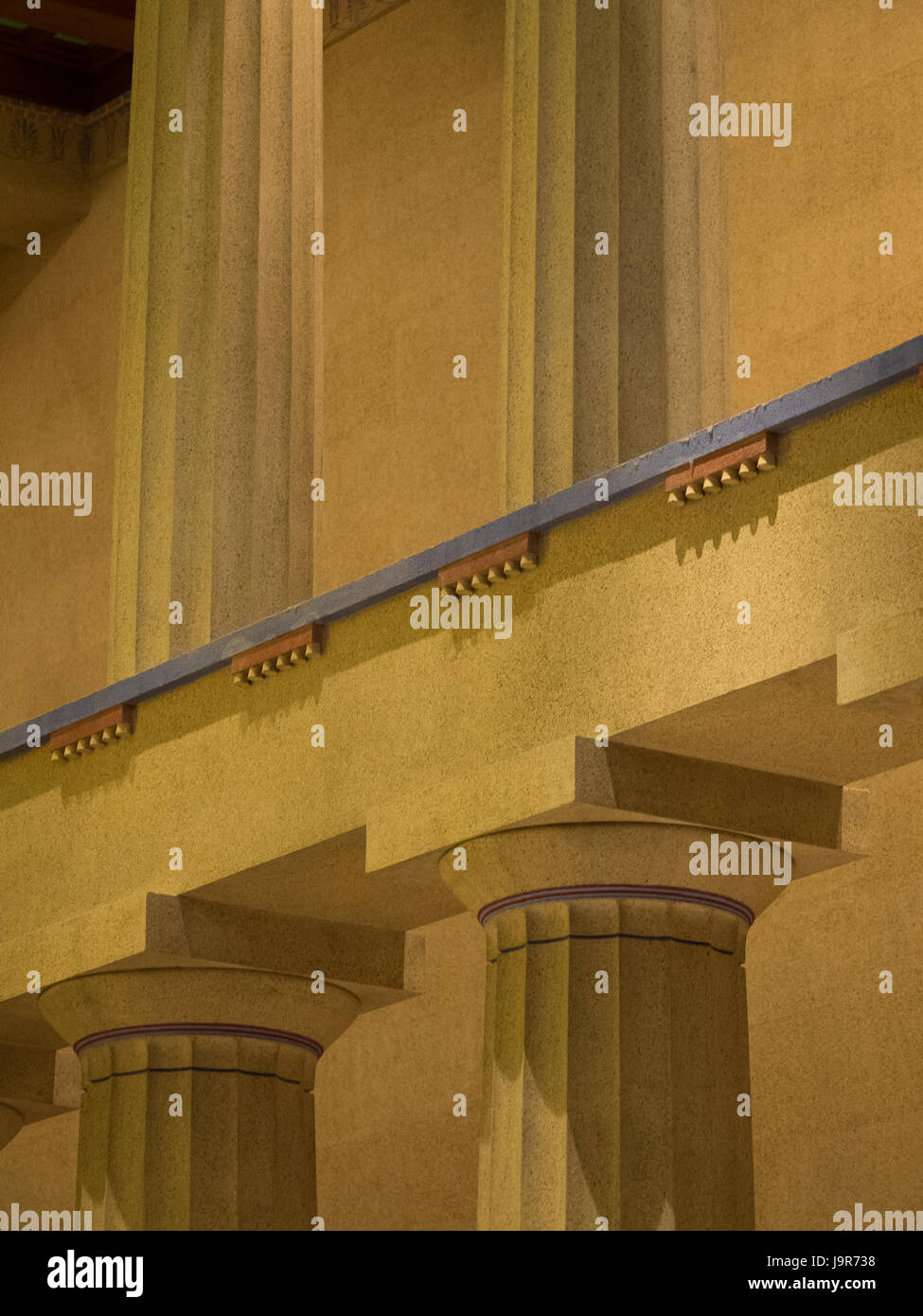 Doric column columns hi-res stock photography and images - Alamy