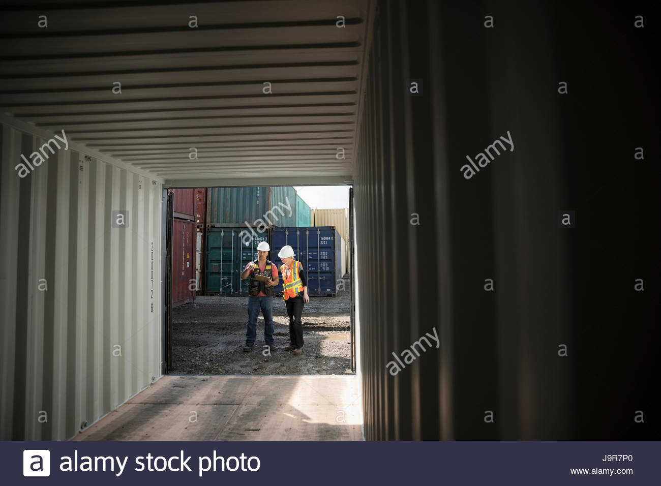 Open storage yard hi-res stock photography and images - Alamy