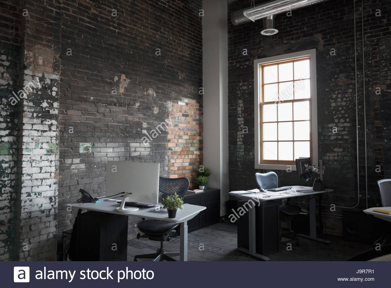 Office brick hi-res stock photography and images - Alamy