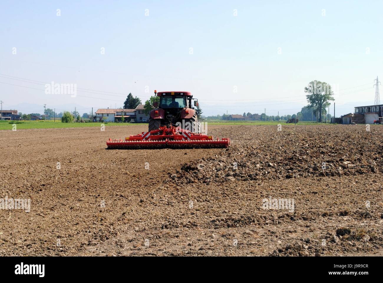till, ground, soil, earth, humus, agriculture, farming, field, wheels ...