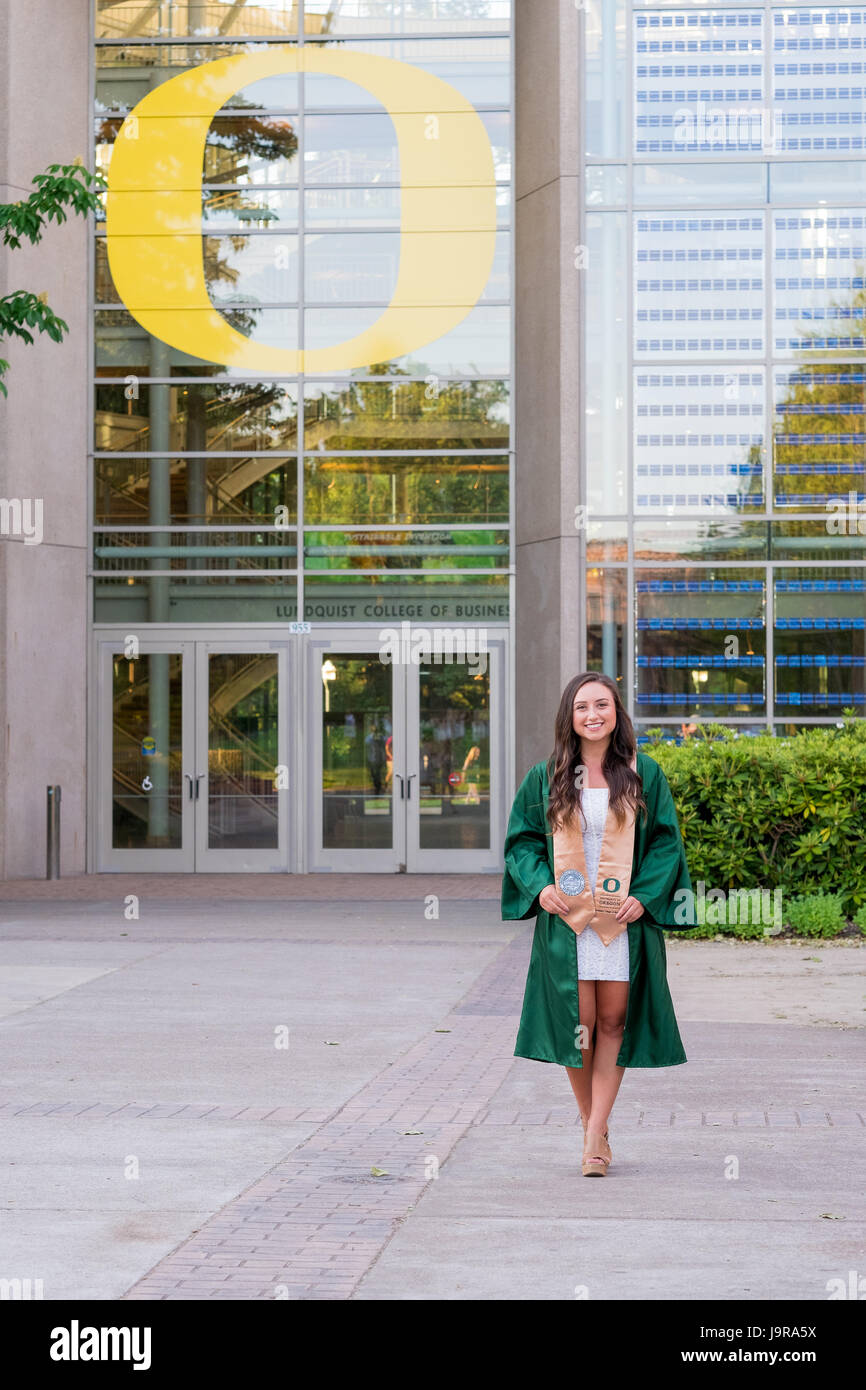University of Oregon Female College Grad Stock Photo - Alamy