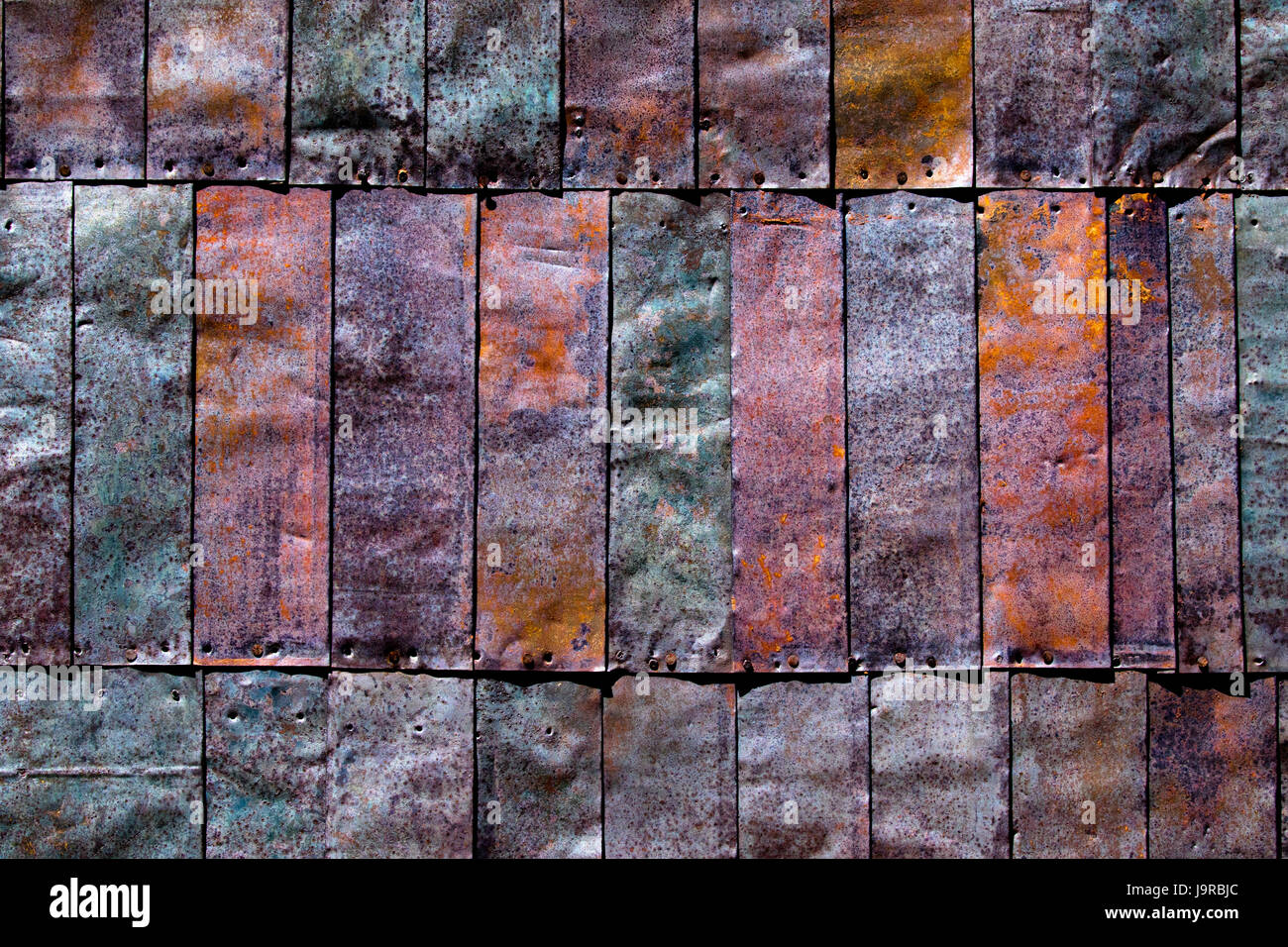 Old tin wall texture hi-res stock photography and images - Alamy