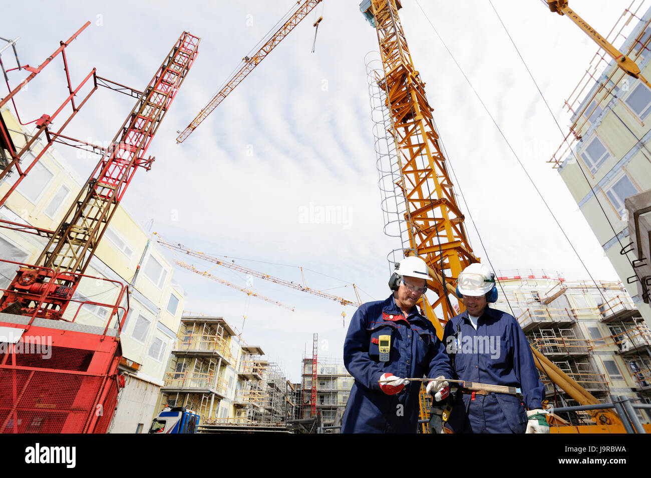 industry, scaffold, scaffolding, workers, laborer, worker, wageworker ...