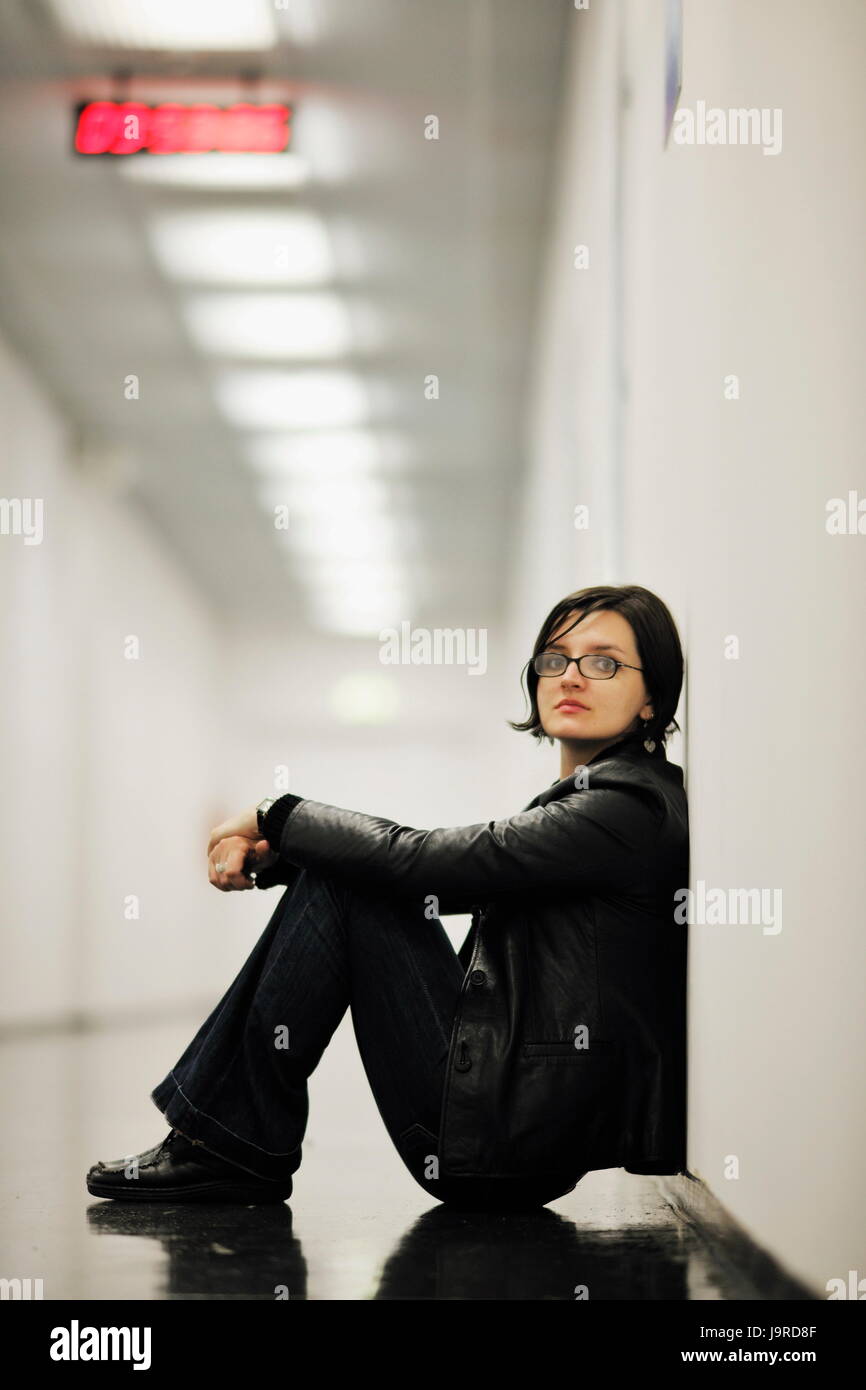 woman, wait, waiting, humans, human beings, people, folk, persons ...