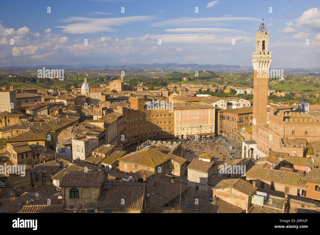 Italy,Tuscany,Siena,Old Town,overview,Piazza del Campo,Palazzo Pubblico ...