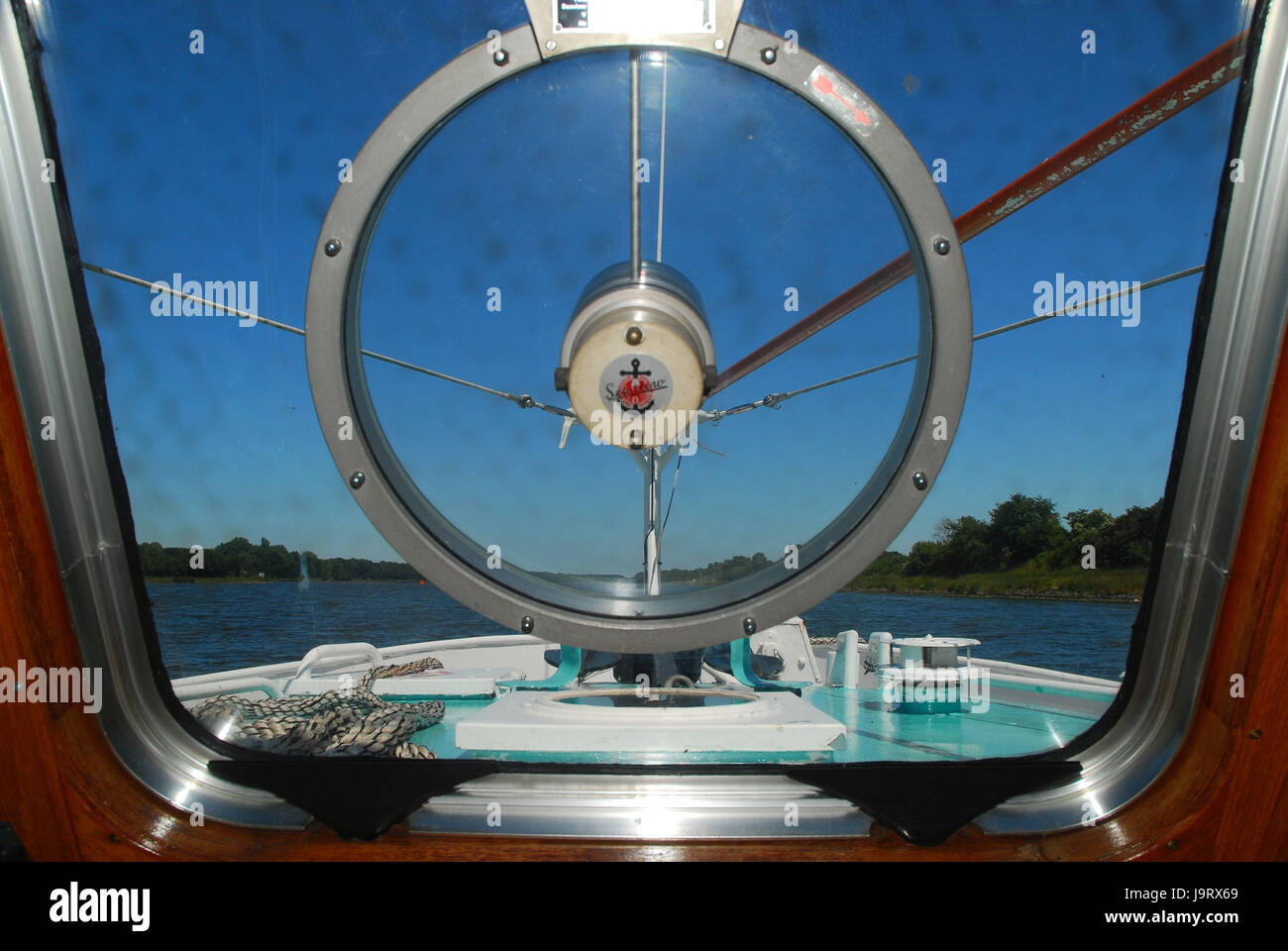 Ship examination hi-res stock photography and images - Alamy