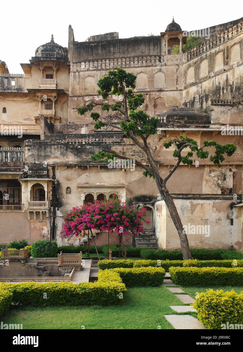 stone, facade, palace, piece, section, segment, part, area, house ...