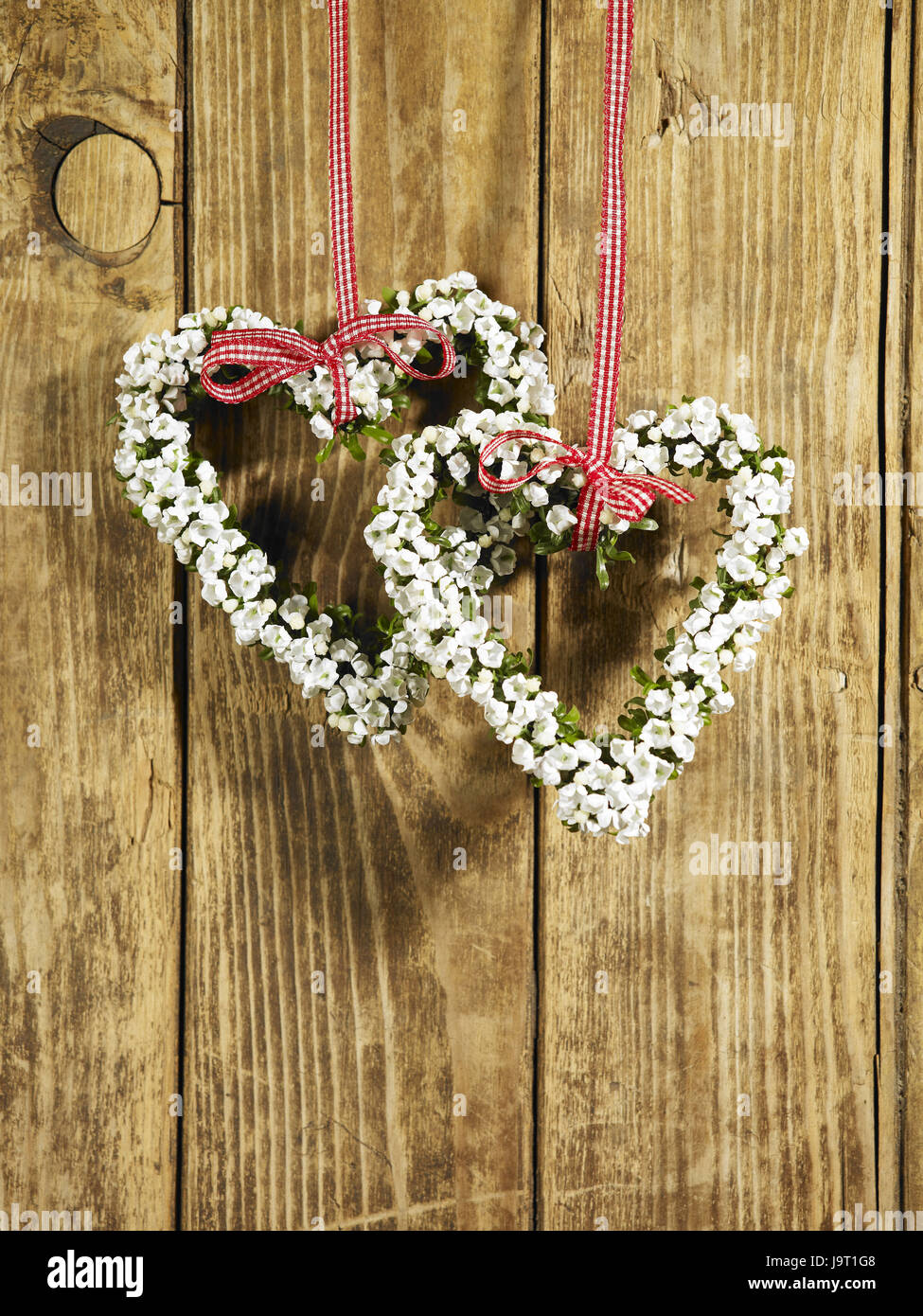 Flower hearts hi-res stock photography and images - Alamy