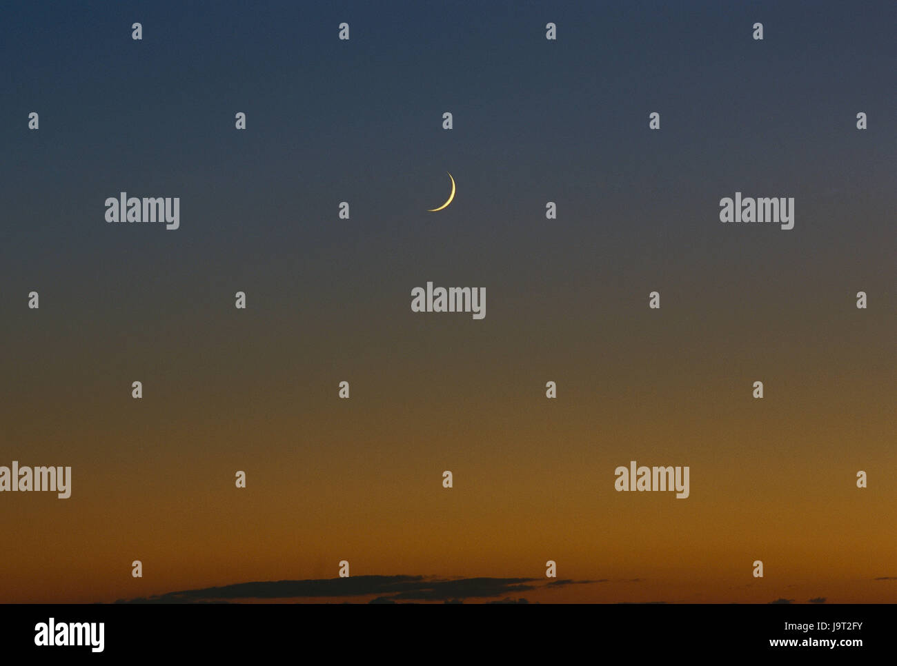 Moon distance hi-res stock photography and images - Alamy