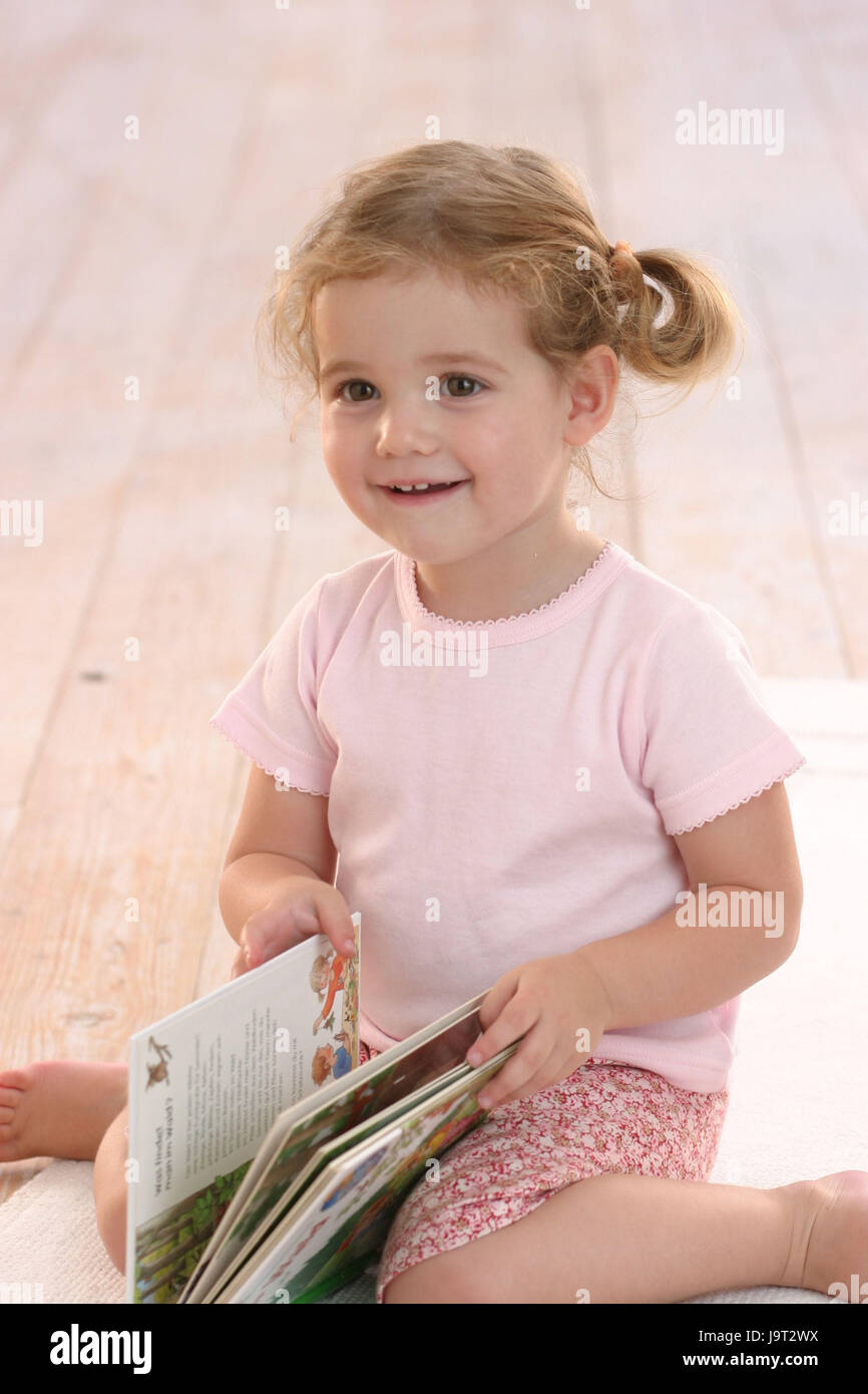 Child picture book hi-res stock photography and images - Alamy