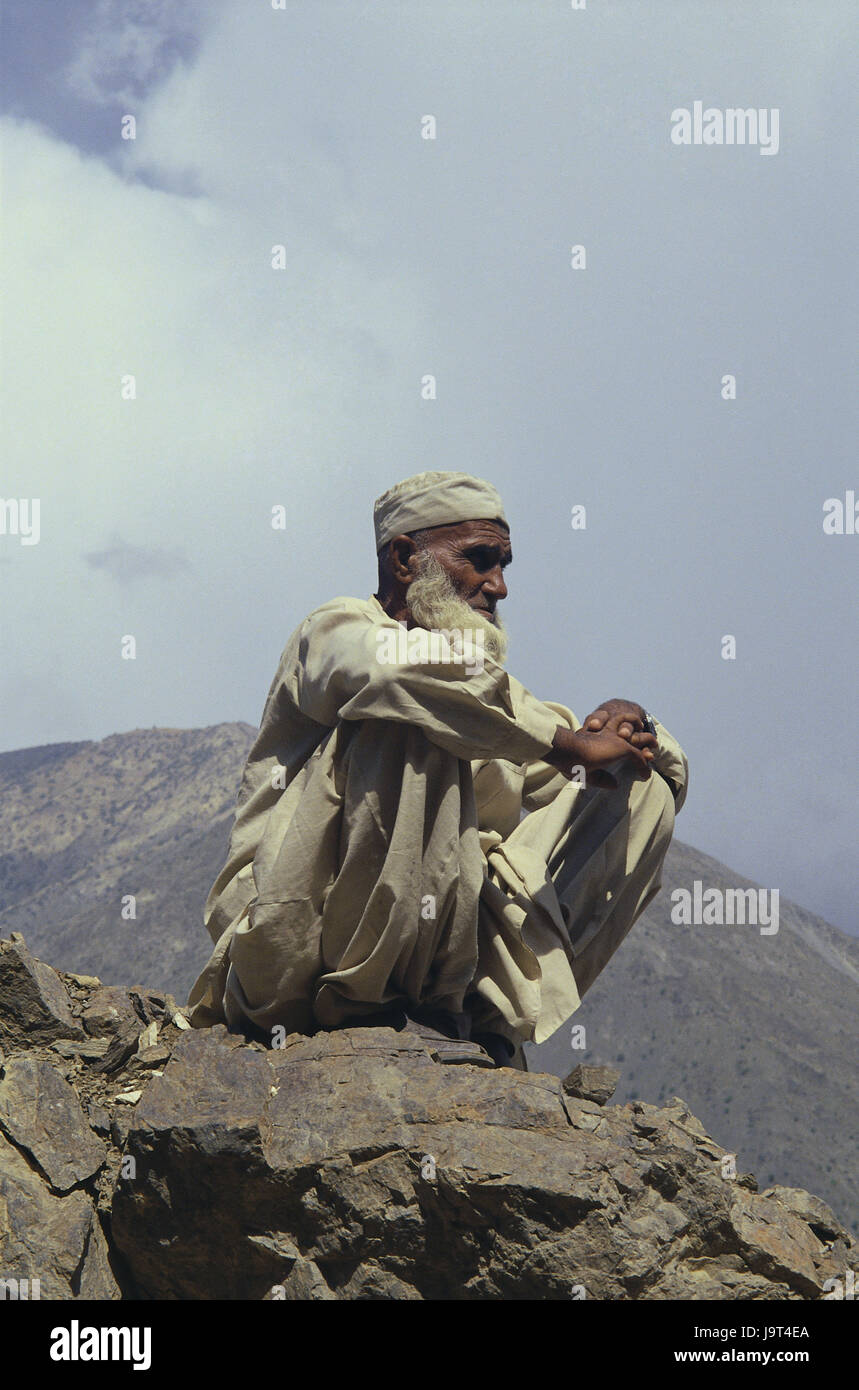 Gilgit cap hi-res stock photography and images - Alamy