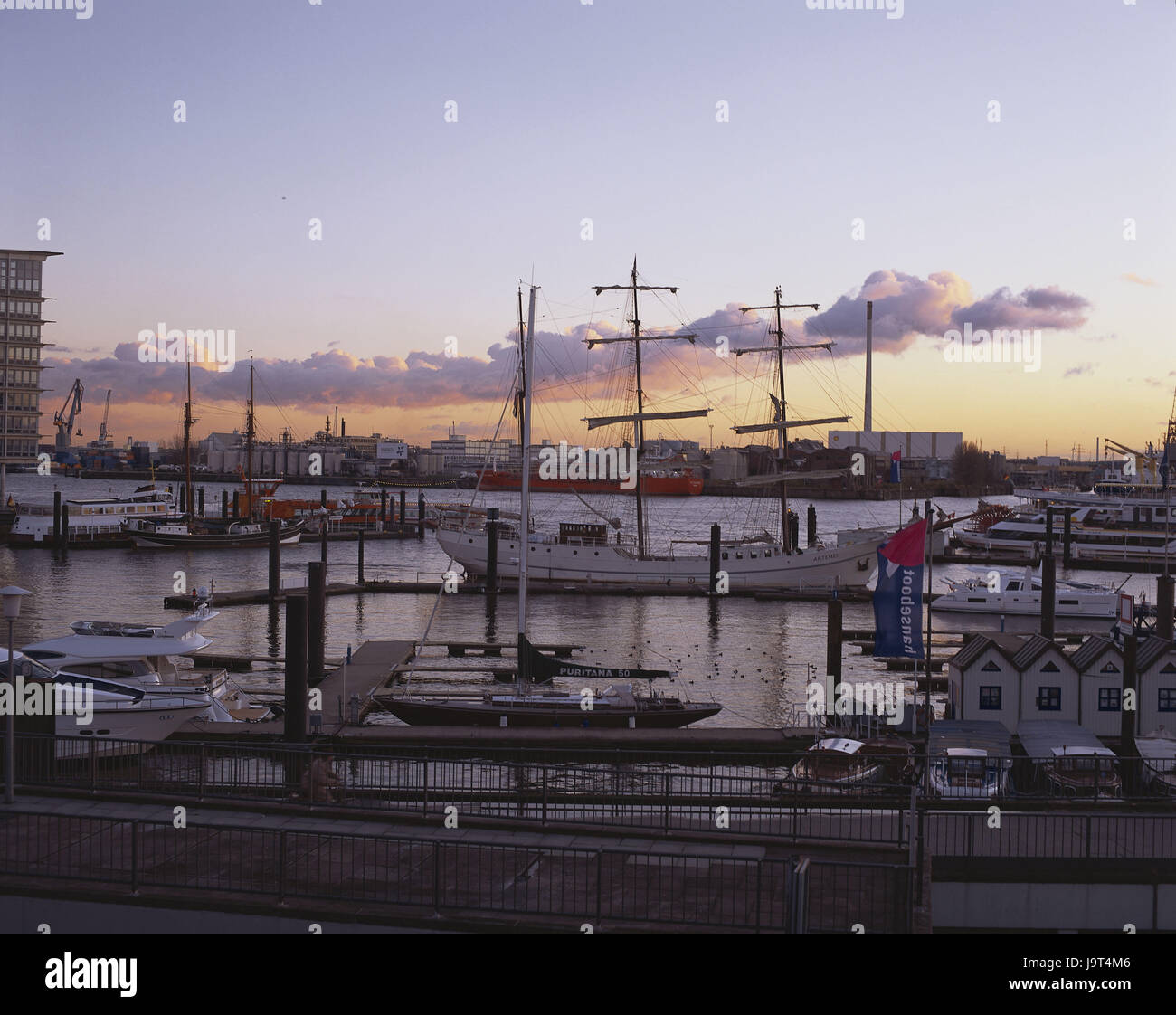 Harbour navigation light hi-res stock photography and images - Alamy