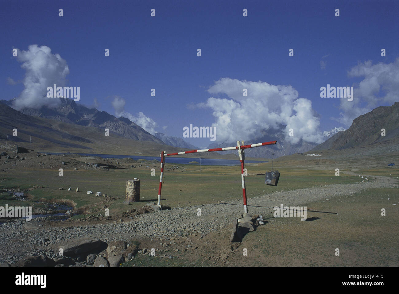 Pakistan,border area,Chitral,Gilgit,pass height,scenery,way,barrier ...