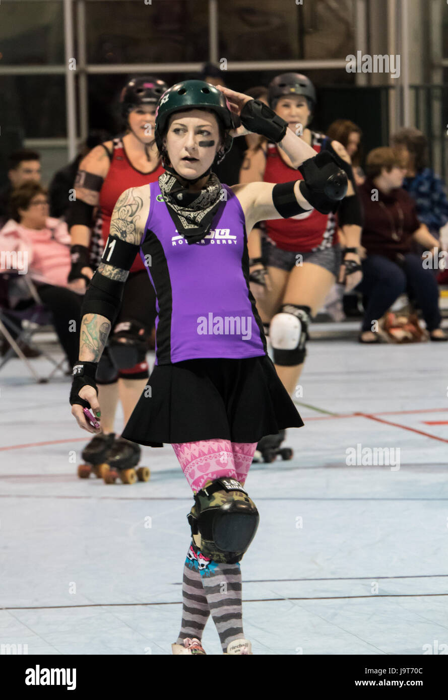 Roller derby action in Redding, California Stock Photo - Alamy
