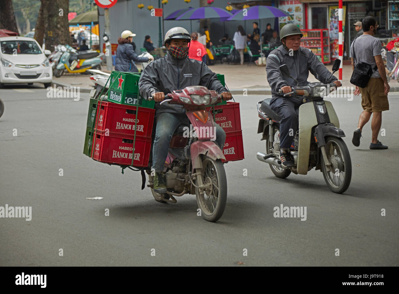 Scooter loaded with beer, Old Quarter, Hanoi, Vietnam Stock Photo - Alamy