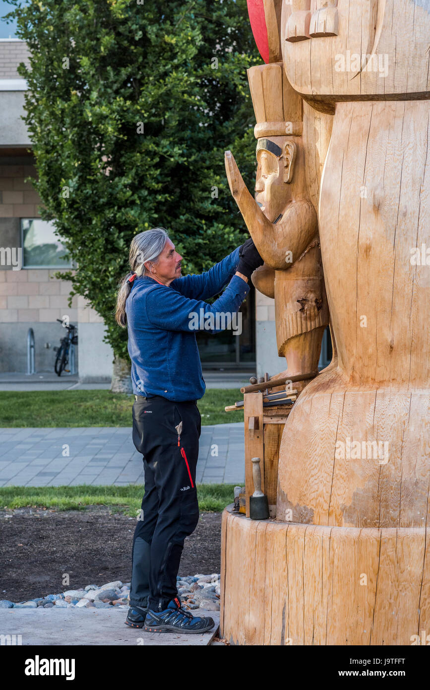55-foot totem pole carved by Haida master artist and Hereditary Chief ...