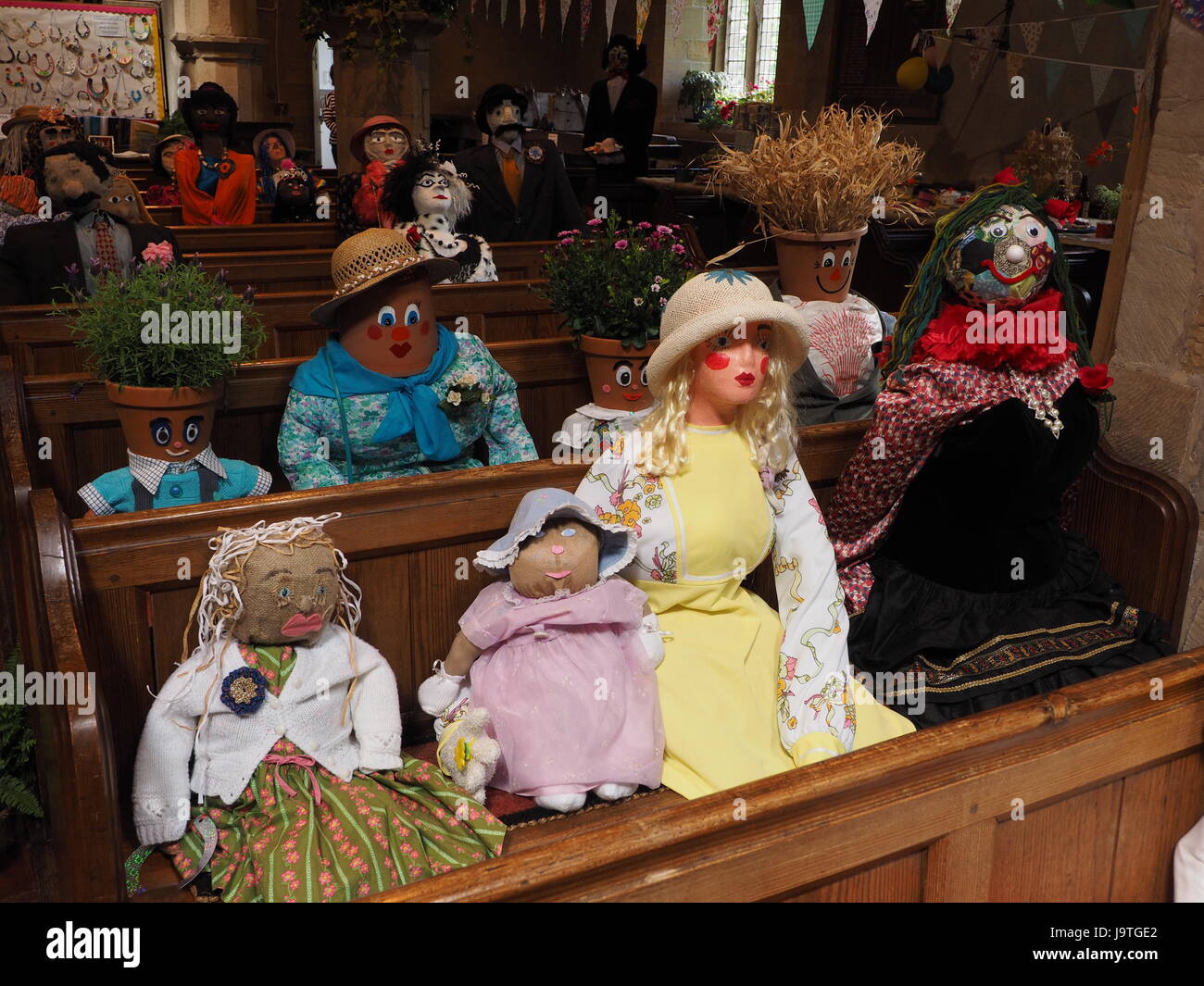 Smart scarecrow hi-res stock photography and images - Alamy