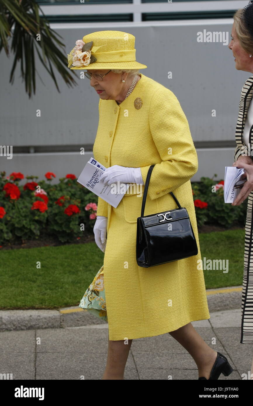 Hrh Queen Elizabeth High Resolution Stock Photography and Images - Alamy