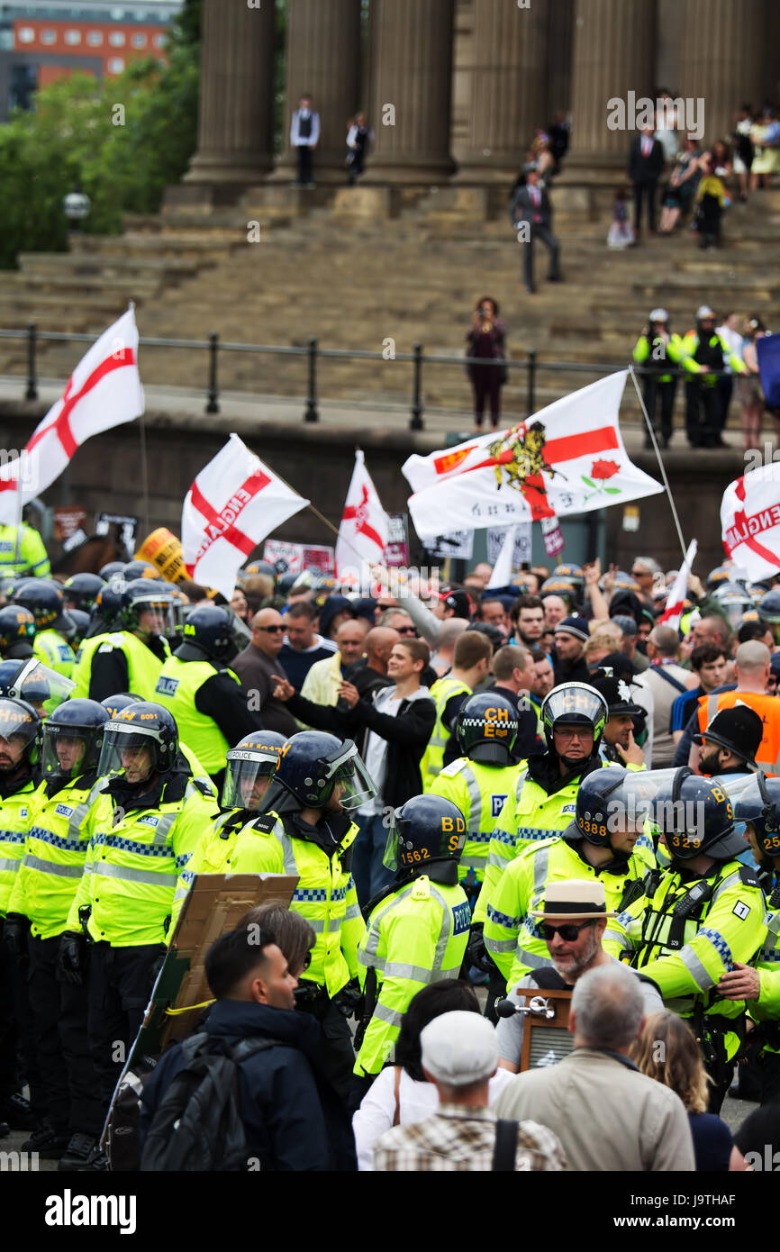 Liverpool UK, 3rd June 2017. EDL supporters and Anti- Fascist ...